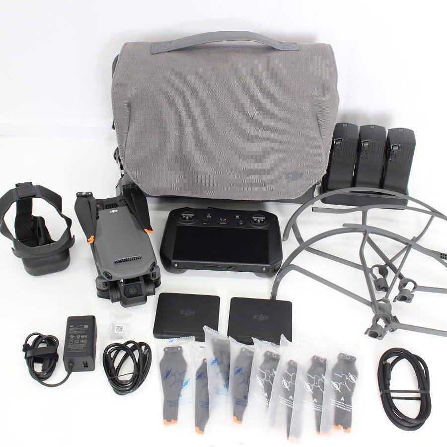 ■商品名 【美品】DJI Mavic 3 Cine Premium Combo MA3CCC ドローン プレミアムコンボ マビック 本体 ■商品状態 【A】大きなダメージもなく程度良好の美品 ・若干の擦れ感はございますが、全体的に大きなダメ...