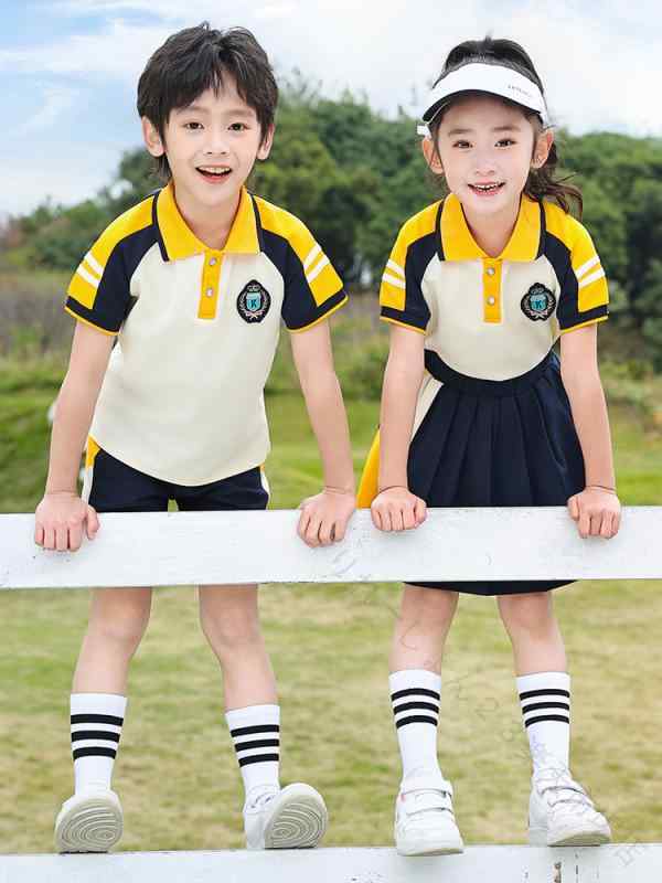 ・カテゴリ: 学生服 / スクールウェア・スタイル: 韓国風・性別: 男女兼用・対象年齢層: 小中学生向け・開閉様式: プルオーバー・デザイン要素: スポーツ・生地加工: 柔軟加工・主な素材: 綿60%・フード: なし・セット内容: 夏用2...