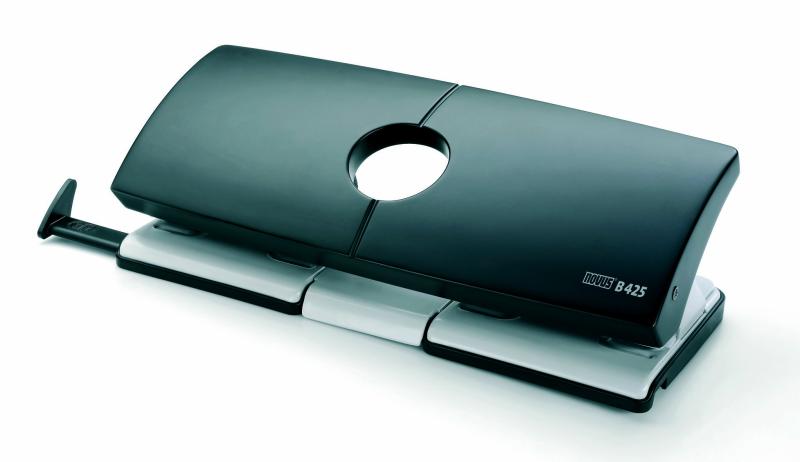 Novus NOVUS ノーヴァス 四穴パンチ B425NEW穴あけ可能枚数　25枚・穴間隔　80mm　穴奥行11mm　穴径6mm・本体サイズW×D×H　262×110×86mm　重量1200g・用紙ガイド付き・ロック機能付き