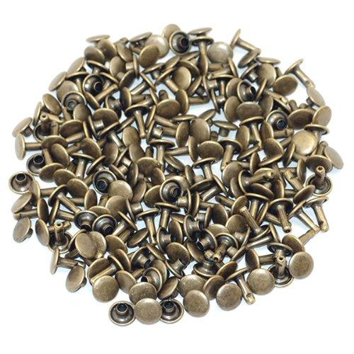 両面カシメ 大 足長 頭9mm 足11.5mm アンティークゴールド 100個セット品名 : 両面カシメ大 足長 頭9mm 足11.5mmサイズ : 頭直径 約9mm / 足全長 約11.5mm足の長さはパーツの全長(頭部分を含む)表記とな...