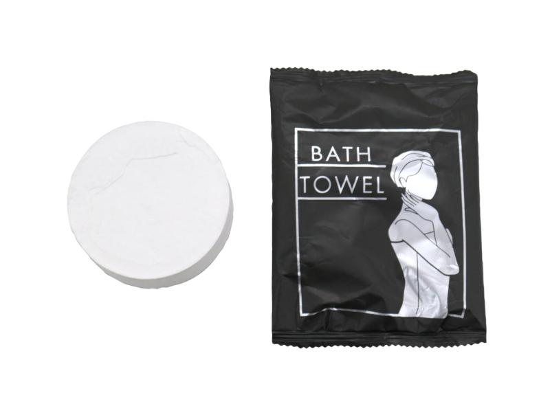 圧縮バスタオル(70cm×140cm）2個セットサイズ（1個あたり） 圧縮時：直径約80mm、厚み約23mm 展開時：約700×1,400mm 重量：100g成分 植物繊維（セルロース）100％持ち運びに便利で、水で戻してすぐに使うことがで...