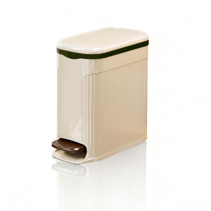 蓋付きバスルームゴミ箱、密閉・漏れ防止設計、環境に優しいPP素材、バスルームやオフィス用の小さなスペース用ゴミ箱足踏み式ハンズフリー蓋：ペダルを踏むだけで蓋が開き、便利で衛生的なハンズフリー操作を実現。防漏れ・防臭設計：密閉式の蓋が液体の漏...