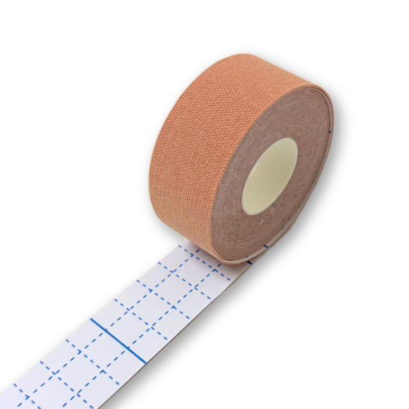 TOKOSPO キネシオロジーテープ 撥水 伸縮 テーピング 4m 1巻 ベージュ スポーツ テーピング（日本製）【出来立て品質へのこだわり】 鮮度を重視し、生地原反から徹底管理。「出来立て」に近い状態で、伸縮率や貼り心地のバラつきがない安...
