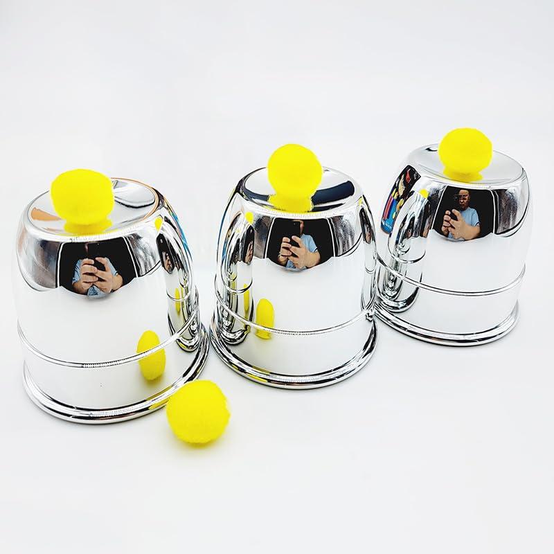 【手品 マジック】Cups &amp; Balls/カップ＆ボール プラスチック製のカップ 銀色の輝くチョップカップ ボールが移動、消失、出現マジック 近景マジック道具 手品 道具チョップカップが入ったカップ&amp;ボールセットです。プラ...