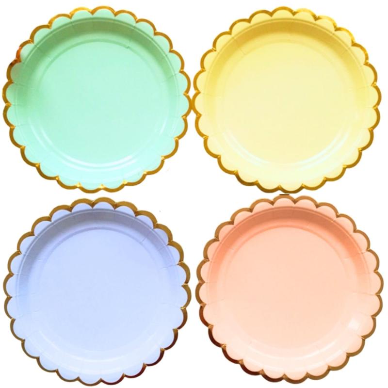 PRUNCRUN 紙皿 おしゃれ 使い捨て 8皿入り ペーパープレート 可愛い 誕生日 パーティー 小さい 御祝い プレート お花見 ホームパーティ かみざら 皿 クリスマス 食器 クリスマスパーティ (4色パ使い捨て紙皿ですが、厚みのある...