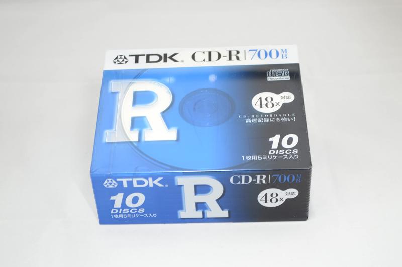 TDK CD-Rデータ用700MB 48倍速 5mm厚ケース入り10枚パック [CD-R80TFX10S]規格：CD-R入数：10種類：PC用 / 48倍速盤面印刷：不可