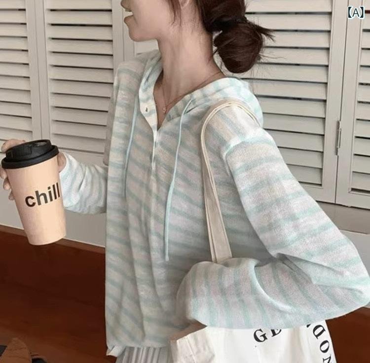・カテゴリ: Tシャツ・スタイル: 通勤・柄: 条紋・袖丈: 長袖・版型: ワイド・衣長: 普通・ネックライン: フード付き・袖型: 標準袖・カラー展開: 緑条紋、粉条紋、藍条紋、黄条紋・サイズ展開: 均碼