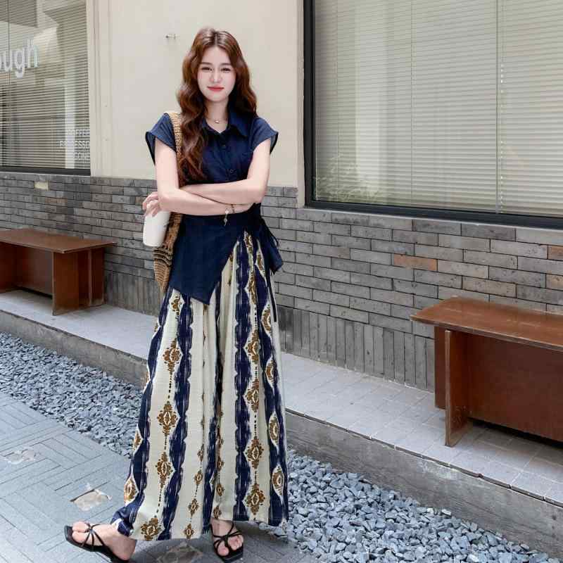 ・スタイル: OL通勤風・主な素材: 涤纶50%（含）-70%（不含）・カラー展開: 图片色・サイズ展開: S、M、L、XL・パンツ丈: 長パン・袖丈: 三分袖・袖型: 通常・カテゴリ: レジャーセットアップ