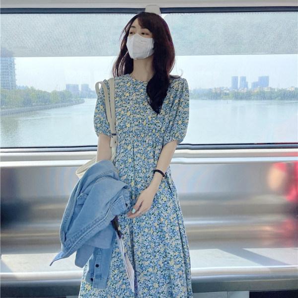 ・カテゴリ: 連衣裙・スタイル: 甜美風・柄: 碎花・主な素材: 聚酯纖維95%以上・ネックライン: 圓領・袖丈: 短袖・袖型: 泡泡袖・スカート丈: 中長款・スカート型: A字裙・ウエスト: 高腰・カラー展開: 圖片色・サイズ展開: S,...