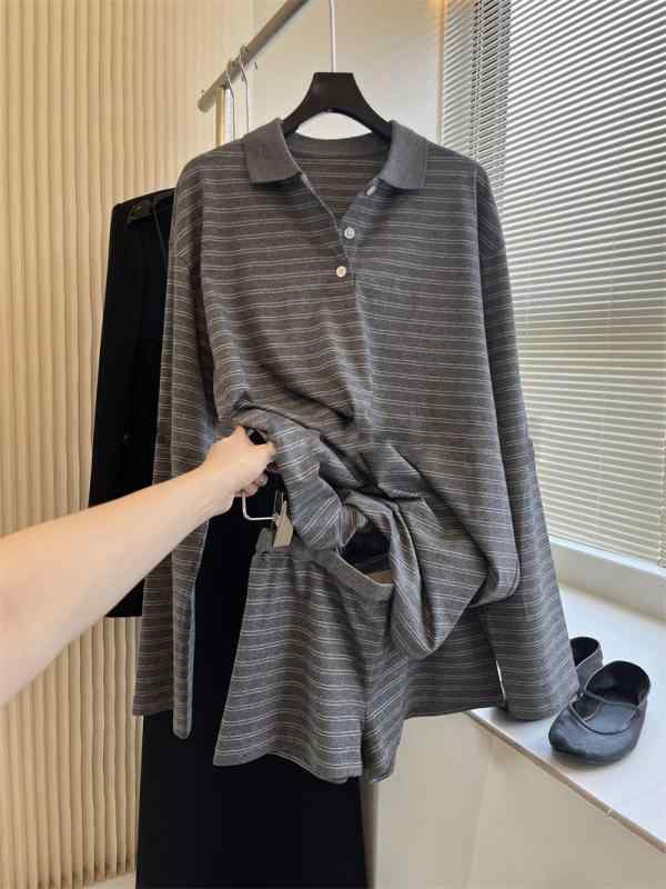 セットアップ レディース 上下セット Tシャツ ショートパンツ 長袖 襟付き 灰色 ストライプ柄 カジュアル 春夏・カテゴリ: カジュアルセットアップ・スタイル: 通勤・素材: 綿95%以上・袖丈: 長袖・袖型: 通常袖・パンツ丈: 五分丈...