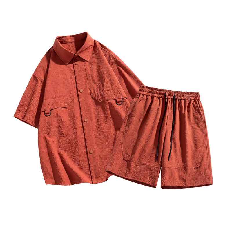 ・スタイル: スポーツ・厚み: 普通・パンツ丈: ショートパンツ・トップスタイル: シャツ・袖丈: 短袖・フード: なし・素材名: 化繊混紡・主素材: ポリエステル100%・適用シーン: スポーツ・カラー展開: ブラック、オレンジ、ダークカ...