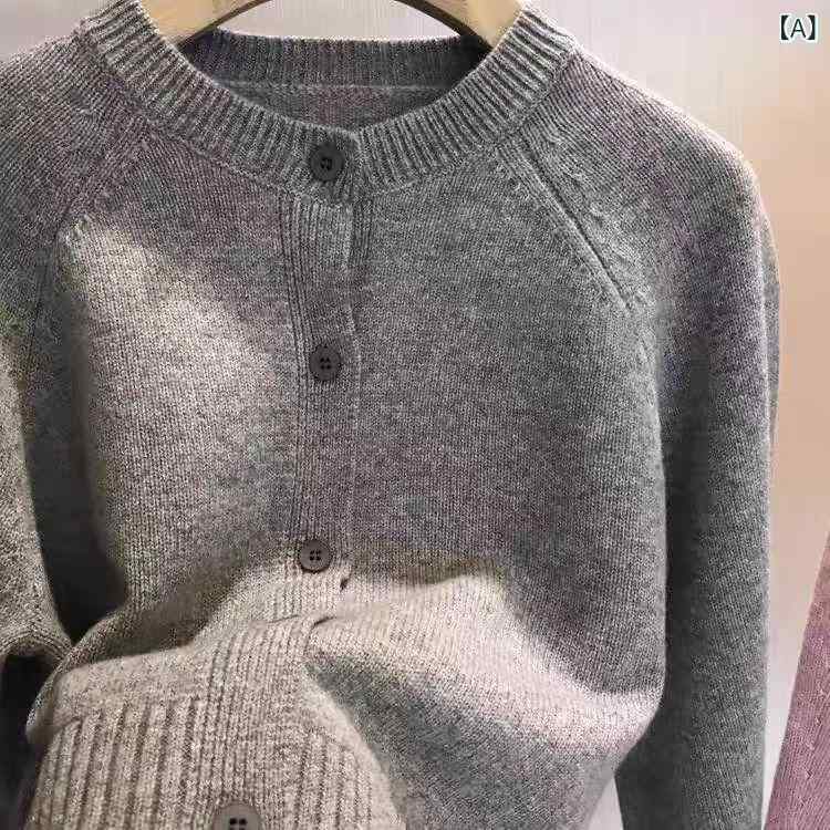 商品番号: 3997ブランド: その他生地名: ウール主な生地構成: ウールパターン: ソリッドカラー組み合わせ形態: 単品バージョン: 従来のスリーブタイプ: レギュラースリーブ発売年・シーズン: 2025年春首輪の種類: ラウンドネック...
