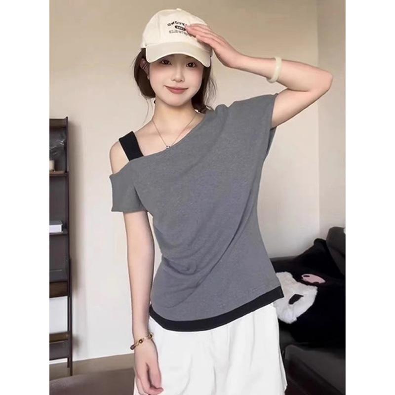 ・カテゴリ: Tシャツ・スタイル: 潮流風・主な素材: 綿・柄: 無地・袖丈: 短袖・版型: 修身型・衣長: 普通款(50cm<衣長≤65cm)・ネックライン: 斜領・袖型: 常规袖・流行要素: 修身,假两件・カラー展開: 灰色・サイ...