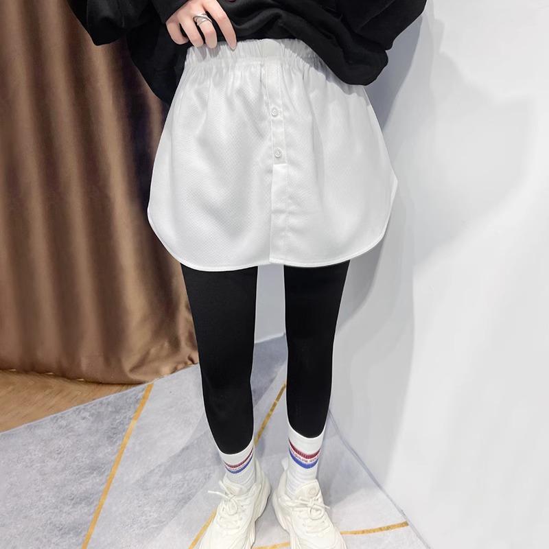 ・カテゴリ: 半身スカート・スタイル: 御姐風・素材: 雪尼尔・スカート型: A型・スカート丈: 短丈・カラー展開: 白色T恤版,白色衬衫版,白色提花棉,牛仔版,黒色T恤版,黒色衬衫版,藍条纹,藍条纹拼接,黒白格,大红色格子,红绿格子・サイ...