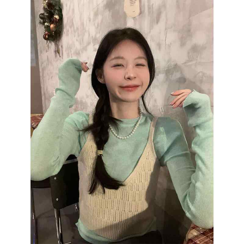 ・主な素材: 雪尼尔・主素材成分: アクリル30%以下・スタイル: 御姐風・カテゴリ: Tシャツ・デザイン: 2点セット・袖丈: 短袖・袖型: プリンセススリーブ・ネックライン: ラウンドネック・カラー展開: 赤吊り下げ、杏色吊り下げ、白色...