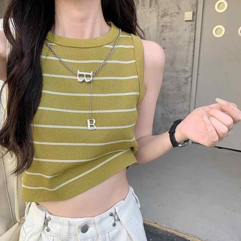 ・カテゴリ: Tシャツ・スタイル: 簡約風・主な素材: 粘膠繊維・柄: 條紋・袖丈: 無袖・ネックライン: 丸首・流行要素: 撞色・カラー展開: 芥緑條、黒條、杏條・サイズ展開: 均碼