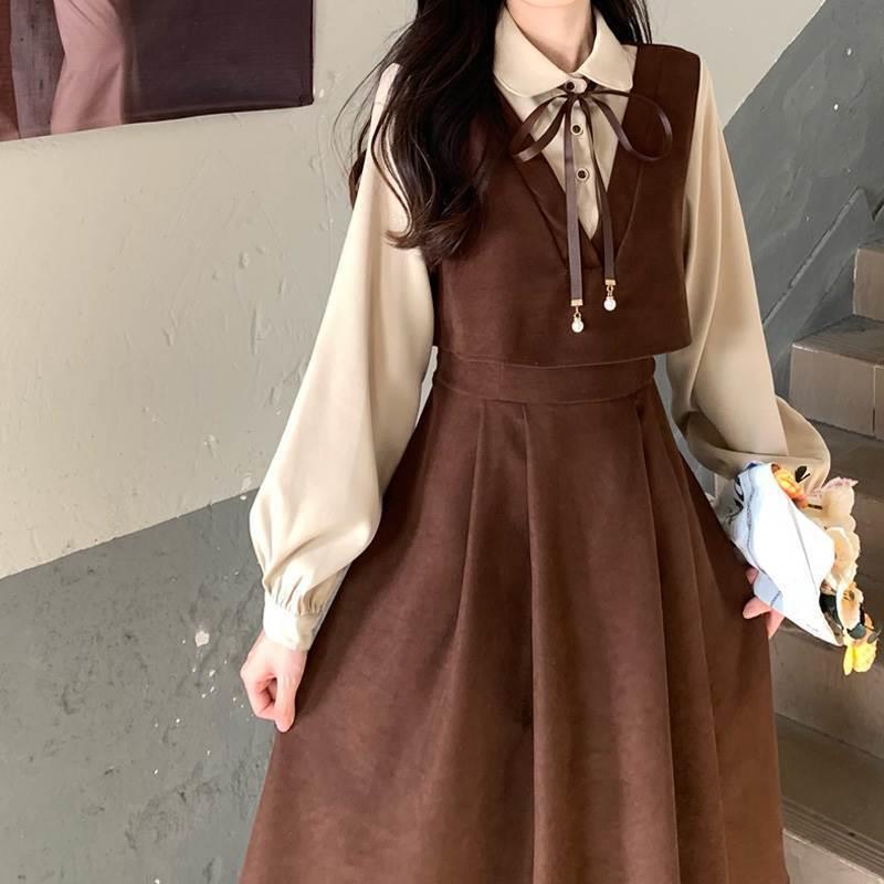 ・カテゴリ: 連衣裙・スタイル: 清新甜美、学院风・柄: 純色・加工: 拼接・形状: A字型款・組み合わせ: 假两件・丈: 中長款・スカート型: A字裙・ネックライン: POLO領・袖型: 襯衫袖・袖丈: 長袖・ウエスト: 高腰・主な素材:...