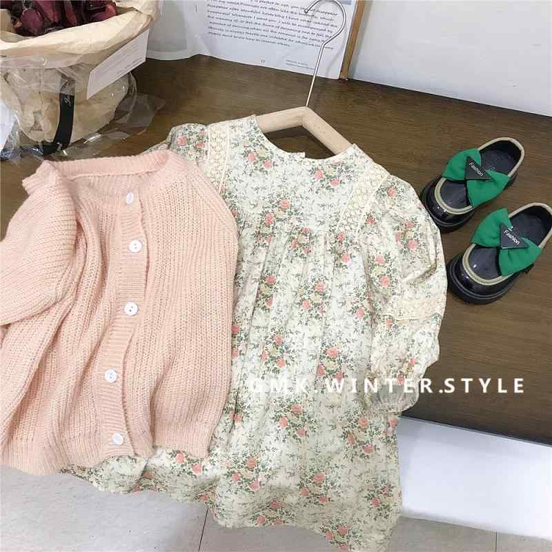 ・カテゴリ: 連衣裙・柄: 花朵・主な素材: 綿95%・対象: 女・対象年齢: 中小童(3~8歳)・対象身長: 90cm,100cm,110cm,120cm,130cm,140cm・スタイル: 公主裙・カラー展開: 杏底粉碎花,粉色马海毛・...