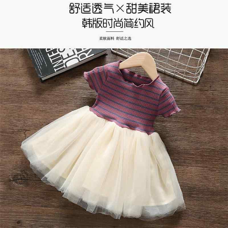 ・カテゴリ: 連衣裙・スタイル: 拼接款・主な素材: 綿80%・スカートタイプ: A字裙・カラー展開: 紫色条紋拼接連衣裙,緑色条紋拼接連衣裙・対象年齢: 中小童(3~8歳)・身長適合: 100~140cm・面料工藝: 柔軟処理