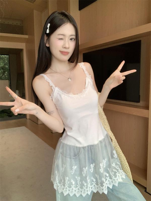 ・カテゴリ: 休闲套装・スタイル: 韩系风、日韩休闲・主な素材: 粘胶纤维・袖丈: 長袖・袖型: 常规袖・柄: 纯色・カラー展開: 白色吊带背心、绿色罩衫、藍色罩衫、白色罩衫、粉色罩衫・サイズ展開: S、M、L、XL・セット内容: 上衣套装