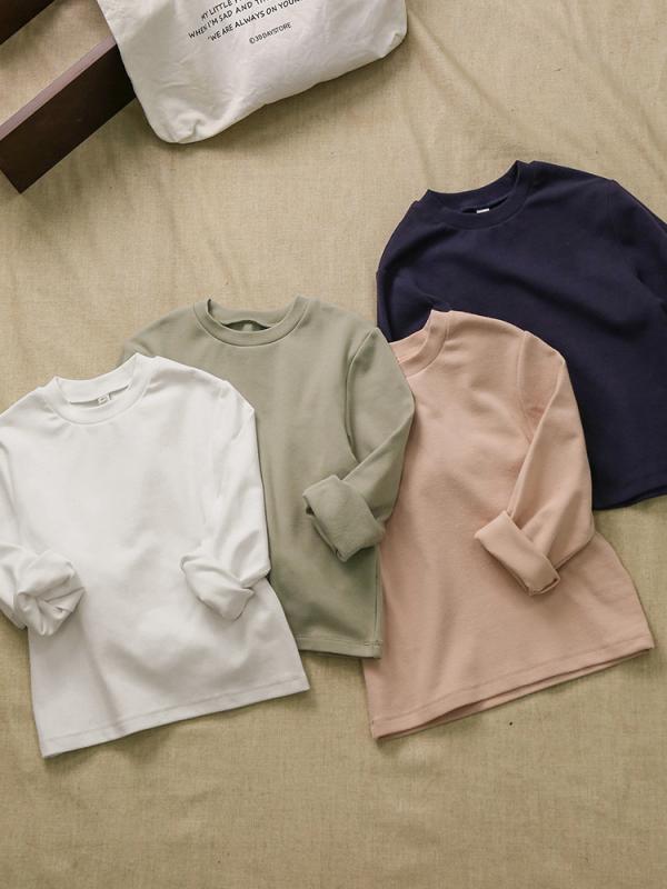 ・カテゴリ: 童Tシャツ・スタイル: 簡約・袖丈: 長袖・主な素材: 綿93%・ネックライン: 圓領・柄: 純色・カラー展開: 米白、緑灰、藕粉、藏青藍・サイズ展開: 90cm、100cm、110cm、120cm、130cm・機能: 保暖