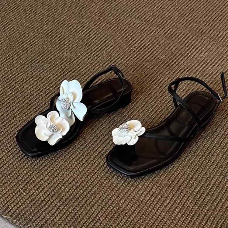 ・カテゴリ: ポインテッドトゥパンプス・スタイル: 復古・主な素材: 合成皮革・アッパー素材: 合成皮革・ソール素材: ゴム・内側素材: 合成皮革・インナー素材: 羊皮・トゥ形状: スクエアトゥ・ヒール高さ: 中ヒール・ヒールタイプ: 厚底...