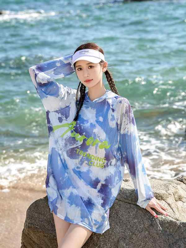 ・性別: 女性・柄: プリント・柄スタイル: 韓版、速乾、タイト、保守・ブラジャー仕様: 胸パッド付きノーワイヤー・生地名: 化学繊維混紡・主な生地成分: ナイロン82%・生地重量: 300g・裏地名: 化学繊維混紡・主な裏地成分: ポリエ...