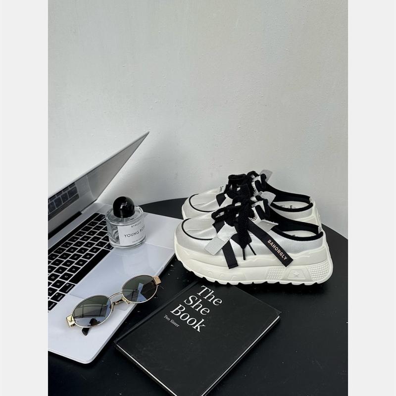・カラー展開: 杏色、黒・サイズ展開: 35、36、37、38、39・主な素材: 真皮・カテゴリ: 包頭・つま先形状: 丸・内側素材: その他・ヒール高: 6cm