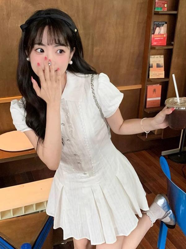 ・カテゴリ: 連衣裙・組み合わせ: 2点セット・スカート丈: ショート・スカートタイプ: その他・袖タイプ: スタンダード・袖丈: ノースリーブ・ウエスト: ハイウエスト・スタイル: 通勤風・カラー展開: ホワイト、ブラック