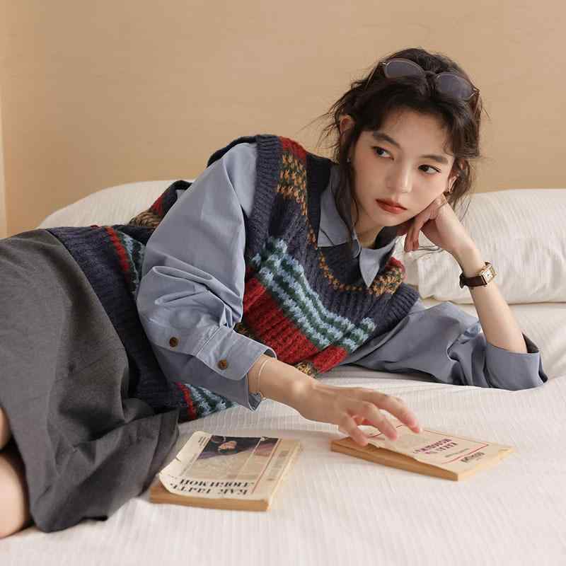 ・カテゴリ: 馬甲/背心・スタイル: 復古風・主な素材: 綿50-70%・袖丈: 普通款・ネックライン: 円領・柄: 条紋・カラー展開: 彩色条紋・サイズ展開: S,M,L・版型: ゆったり