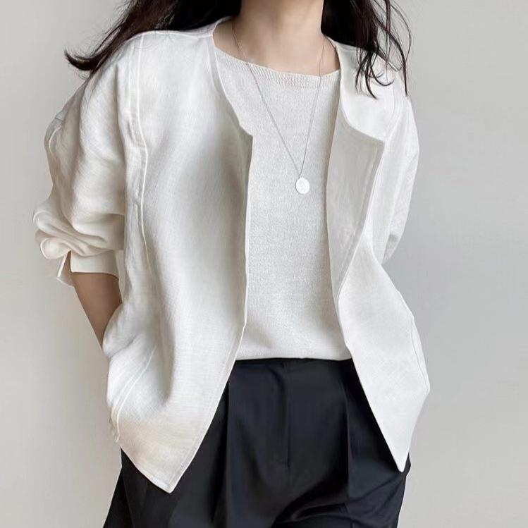 ・主な素材: 綿50-70%、麻30-50%・柄: 無地・スタイル: カジュアル・カラー展開: ホワイト、ブラック・サイズ展開: S、M、L、XL・商品カテゴリ: ジャケット・フィット感: ルーズフィット・厚み: 薄手・着丈: ショート(4...
