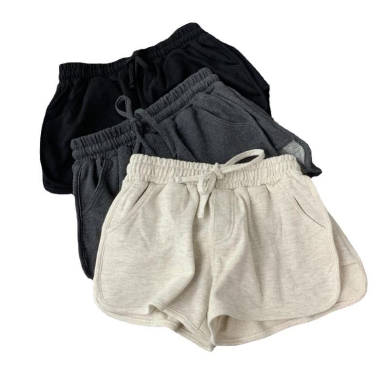 ・カテゴリ: 休闲裤・スタイル: 休闲风・主な素材: 聚酯纤维（涤纶）50%（含）-70%（不含）・パンツタイプ: 宽松型・パンツ丈: 五分裤・ウエスト: 高腰・厚み: 薄・流行要素: 口袋・カラー展開: 黒色、浅灰色、深灰色・サイズ展開:...