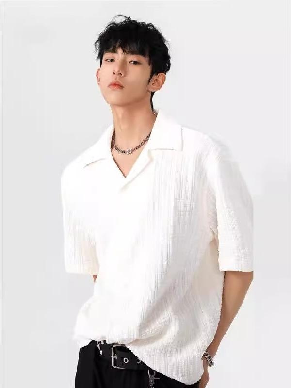 ・スタイル: 日式復古・カテゴリ: シャツ・主な素材: ポリエステル96%以上・素材機能: 透気性・袖丈: 中袖・柄: 条紋・厚み: 普通・ディテール: 徽章・カラー展開: ブラック、ホワイト・サイズ展開: M、L、XL、XXL、XXXL・...