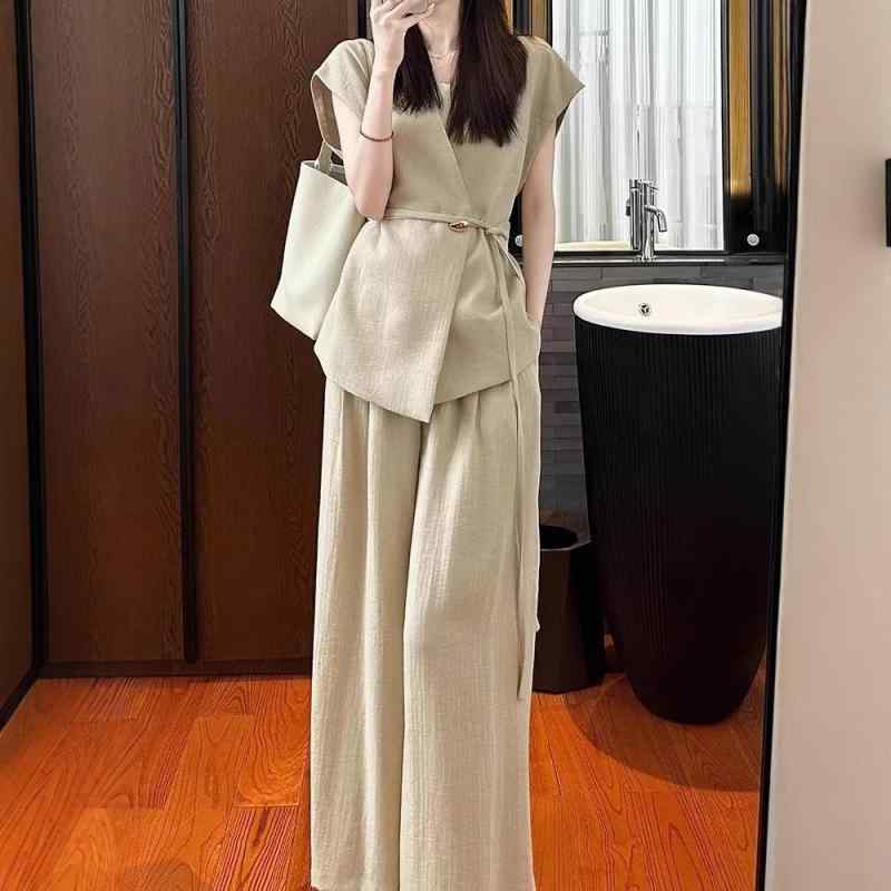 ・スタイル: 少女風、清新甜美・主な素材: 腈纶、涤纶（聚酯纤维）30%（含）-50%（不含）・袖型: 飛々袖・袖丈: 超長袖・柄: 単色・カラー展開: 卡其色上衣、卡其色裤子、卡其色套装・サイズ展開: S、M、L、XL・カテゴリ: 休闲套...