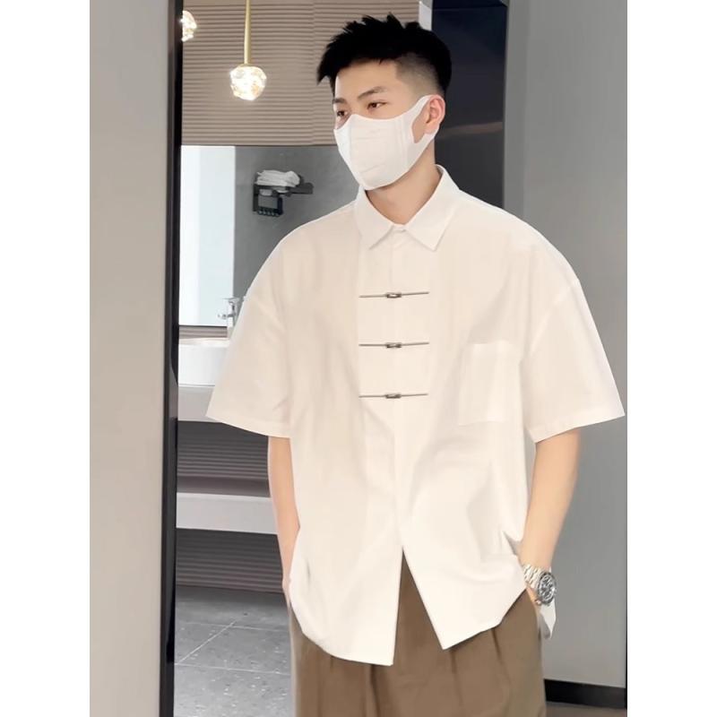 ・スタイル: 日式復古・カテゴリ: シャツ・主な素材: ポリエステル96%以上・袖丈: 短袖・カラー展開: ブラック、ホワイト・サイズ展開: M、L、XL、2XL、3XL、4XL・スタイル詳細: ピスカラーリング・フィット: ルーズフィット...