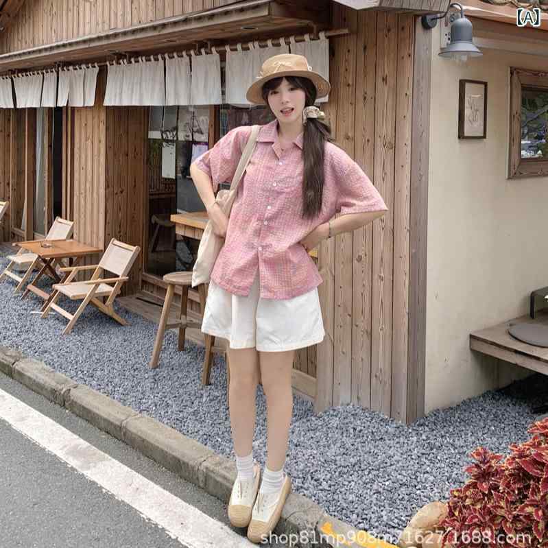 ・カテゴリ: シャツ・スタイル: 通勤風・主な素材: 綿30-50%・柄: 条紋/格子・袖丈: 短袖・版型: ワイドシルエット・衣長: 普通・ネックライン: ポロ・袖型: シャツ袖・カラー展開: ピンク・サイズ展開: S,M,L,XL