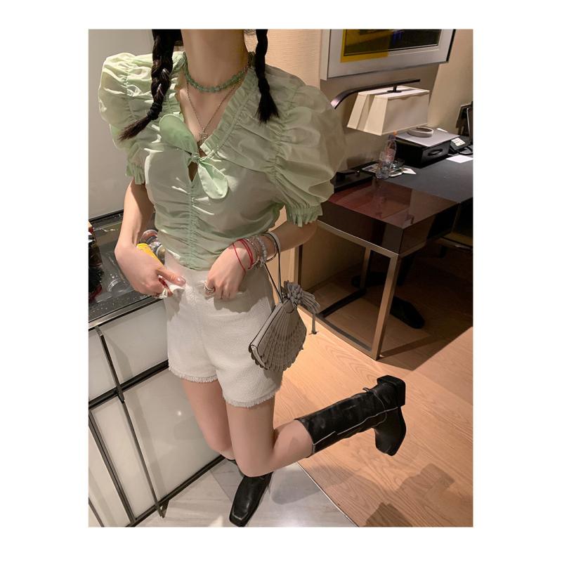 ・主な素材: 彩棉95%以上・柄: 条紋/格子・袖丈: 短袖・衣丈: 超短款(≤40cm)・ネックライン: 娃娃領・袖型: 常规袖・カラー展開: 淡黄色、薄荷緑、オレンジ、玫紅色・サイズ展開: S、M、L・スタイル: 通勤風