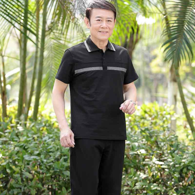 ・カテゴリ: 男式休闲套装・スタイル: 运动・厚さ: 薄款・袖丈: 短袖・パンツ丈: 长裤・上衣スタイル: T恤・フード: なし・主な素材: 綿・主素材成分: 綿・適用シーン: 休闲・カラー展開: 灰色（長パンツ+短袖）、黒（長パンツ+短袖...