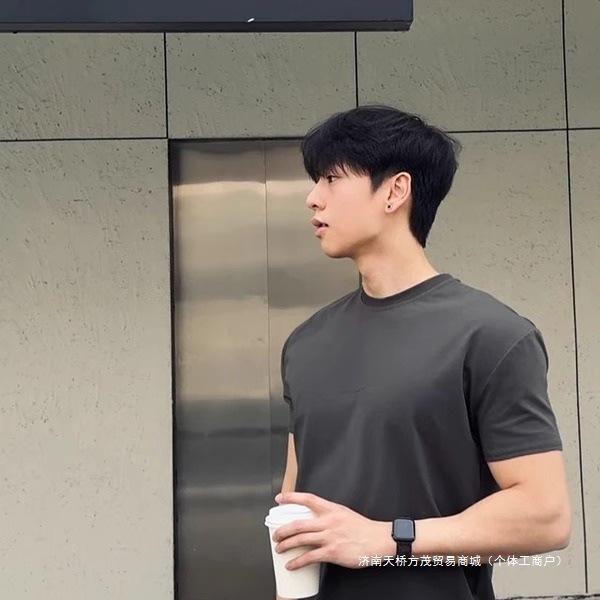 ・カテゴリ: Tシャツ・スタイル: 青春流行・主な素材: 綿・柄: 無地・版型: ワイド・ネックライン: クルーネック・袖丈: 短袖・袖型: 普通・厚み: 薄手・カラー展開: ダークグレー、ホワイト、ブラック、ライトグレー、ワインレッド・サ...