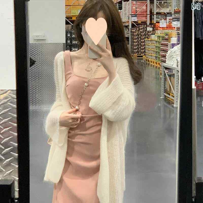 ・カテゴリ: 毛衣・スタイル: 気質通勤・主な素材: モダール・柄: 抽象・厚み: 厚手・デザイン: 斜肩・版型: A字型・丈: 普通(50cm<丈≤65cm)・襟型: 立襟・袖丈: 長袖・袖型: フリル袖・流行要素: プリント・着用...