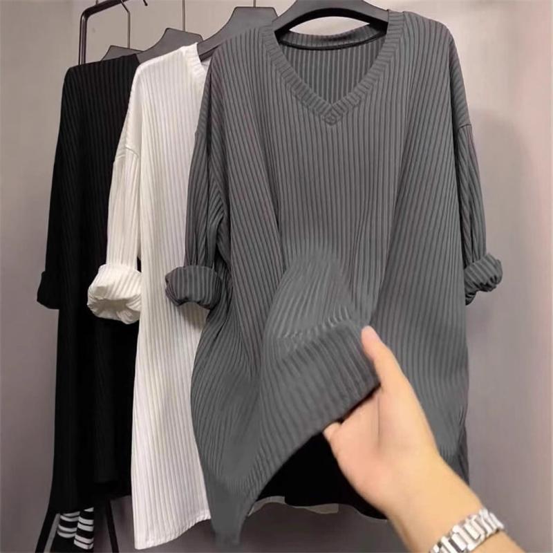 ・カテゴリ: Tシャツ・スタイル: 簡約風・主な素材: 綿95%以上・袖丈: 長袖・衣長: 中長款・ネックライン: 圓領・柄: 純色・カラー展開: 深灰色、白色、黒色・サイズ展開: M、L、XL、2XL