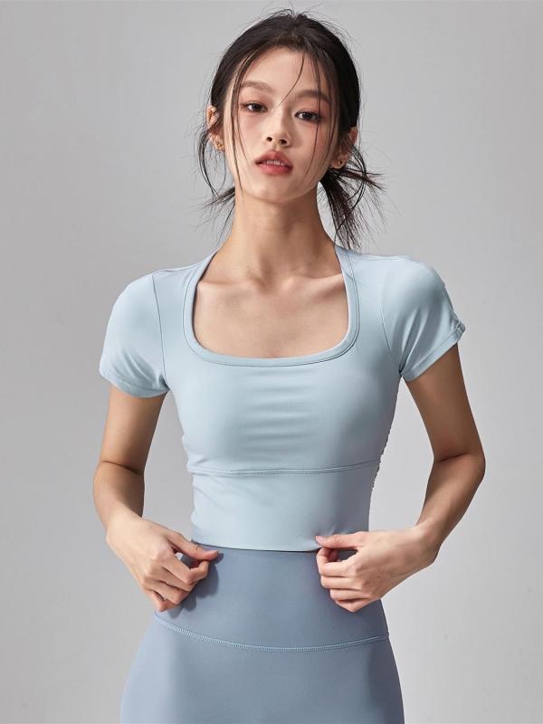 ・カテゴリ: Tシャツ・機能: 吸湿排汗・対象性別: 女性・柄: その他・主な素材: 化纤類混紡・生地成分: ナイロン75%、スパンデックス25%・袖丈: 短袖・着用方法: プルオーバー・着丈: 腹丈・版型: 標準・カラー展開: ミスティブ...