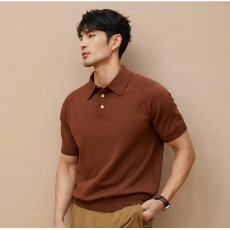 ・カテゴリ: Tシャツ・スタイル: 修身型・主な素材: 牛奶蛋白纤维51%-70%・袖丈: 短袖・厚み: 加绒・柄: 単色・カラー展開: 焦糖色、墨緑、黒・サイズ展開: M、L、XL、2XL、3XL・袖型: 標準・ネックライン: 襟・機能:...