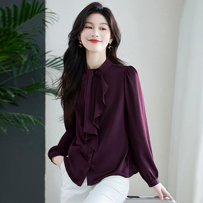 ・カテゴリ: シャツ・主な素材: 缎、氨纶30%以下・柄: 無地・袖丈: 長袖・袖型: 標準・スタイル: 通勤・版型: ストレート・衣丈: 普通・ネックライン: スタンドカラー・流行要素: ドローストリング・カラー展開: ブドウ紫・サイズ展...