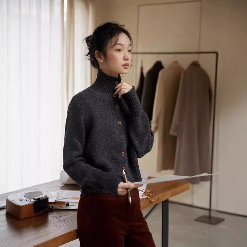 ・カテゴリ: 毛衣・スタイル: 通勤風・主な素材: 羊毛95%以上・ネックライン: 高領・袖丈: 長袖・袖型: 常规袖・衣長: 普通款・厚さ: 中等・流行要素: 拉链・工艺: 拼贴/拼接・カラー展開: 北欧灰、紅栗棕・サイズ展開: S、M、...