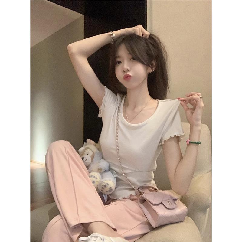 Tシャツ レディース カットソー 半袖 モダール 丸首 ラウンドネック カーブヘム フリル メロウ加工 トップス カジュアル 無地 春夏・タイプ: プルオーバー・袖丈: 半袖・フィット感: レギュラーフィット・着丈: 50cm以上65cm以...