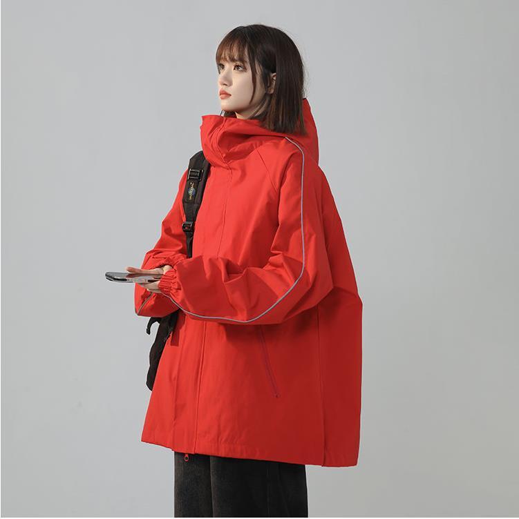 ・カテゴリ: 休闲西服・スタイル: 青春流行・フード: 連帽・フィット: 寛松型・主な素材: 聚酯纤维（涤纶）95%・厚み: 普通・柄: 純色・シーン: 休闲・ディテール: 拉链装饰・袖丈: 長袖・カラー展開: 黒色、紅色、杏色、咖啡色・サ...