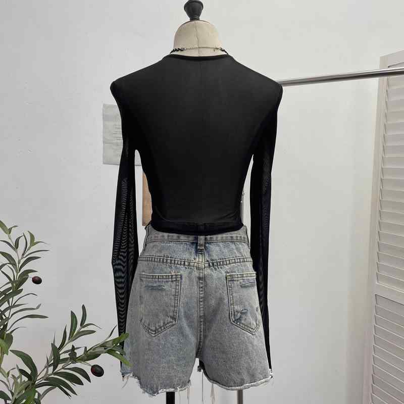 ・カテゴリ: Tシャツ・スタイル: セクシー・主な素材: 牛仔布、氨纶30-50%・柄: 無地・袖丈: 長袖・袖型: 標準・デザイン: スプライス・カラー展開: 白ブルー、黒ブルー、黒グレー・サイズ展開: フリーサイズ・ネックライン: スク...