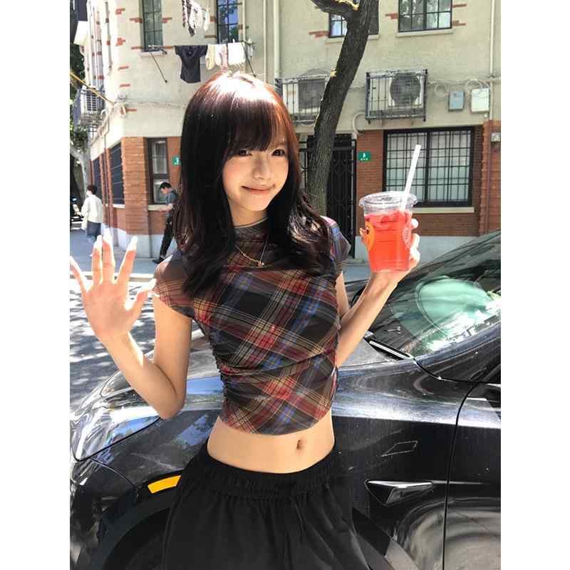 ・カテゴリ: Tシャツ・スタイル: 御姐風・主な素材: 雪尼尔、氨纶30%以下・袖丈: 短袖・パターン: 幾何柄、プリント・フィット: スリムフィット・衣丈: 短丈・ネックライン: ラウンドネック・サイズ展開: S、M、L、XL