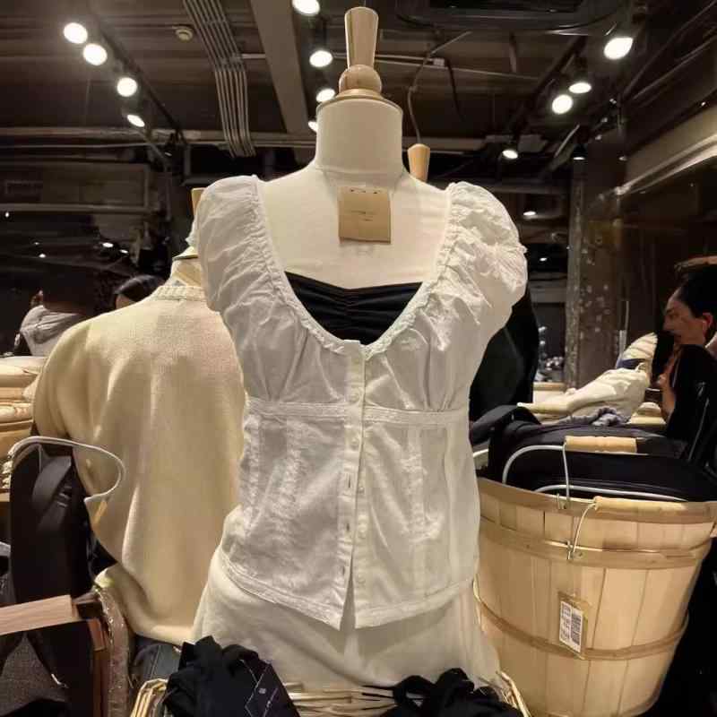・カテゴリ: Tシャツ・スタイル: 甜美風、清新甜美・主な素材: 綿70%以上80%未満・ネックライン: Vネック・袖丈: 半袖・袖型: パフスリーブ・フィット感: スリムフィット・デザイン: ボタン・カラー展開: 画像通り・サイズ展開: ...